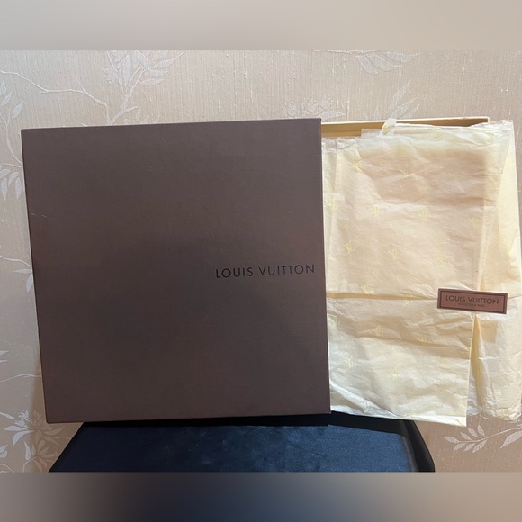 Louis Vuitton | Other | Authentic Louis Vuitton Scarf Box With Original ...